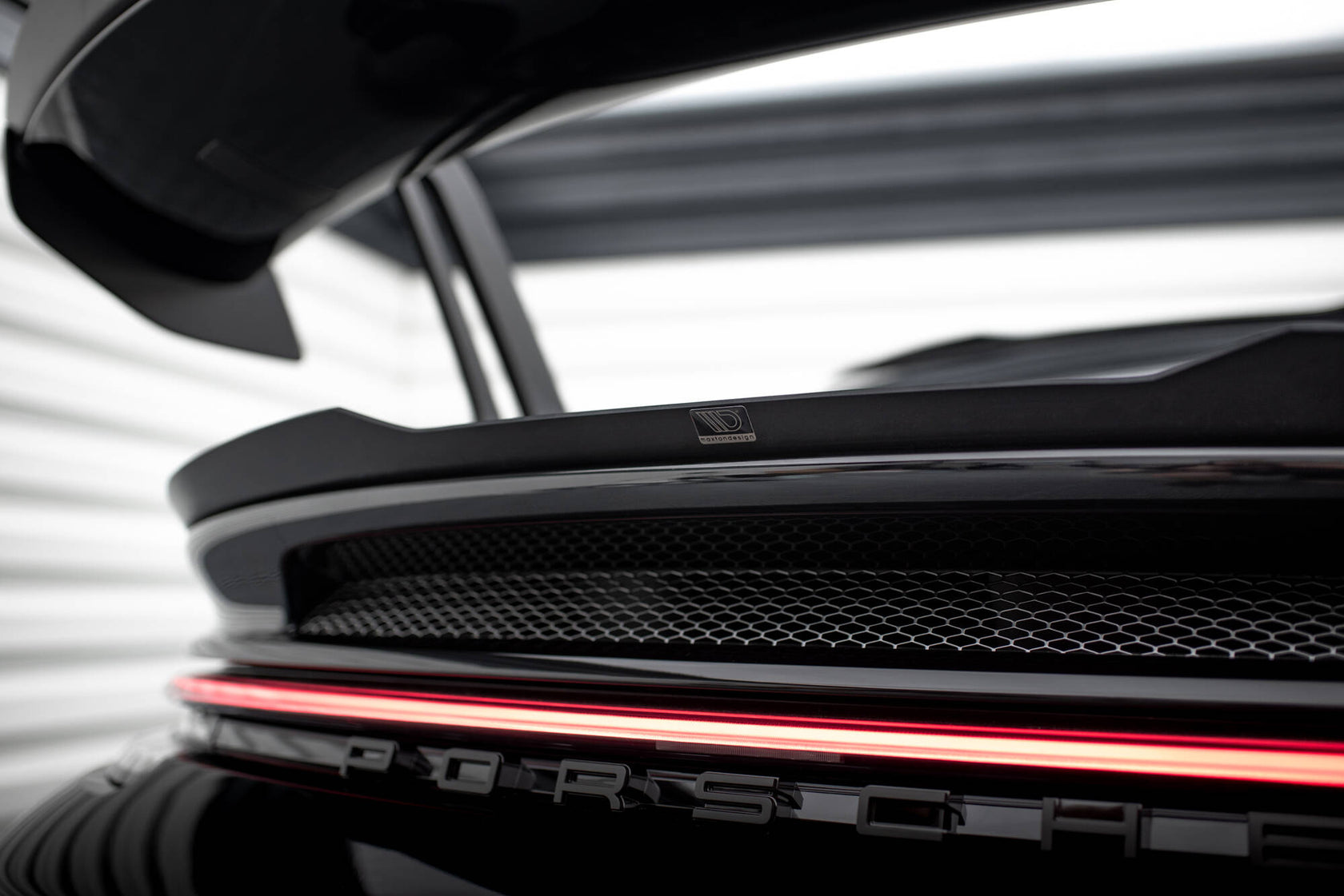 Lower Spoiler Cap Porsche 911 992 GT3 – Maxton Design