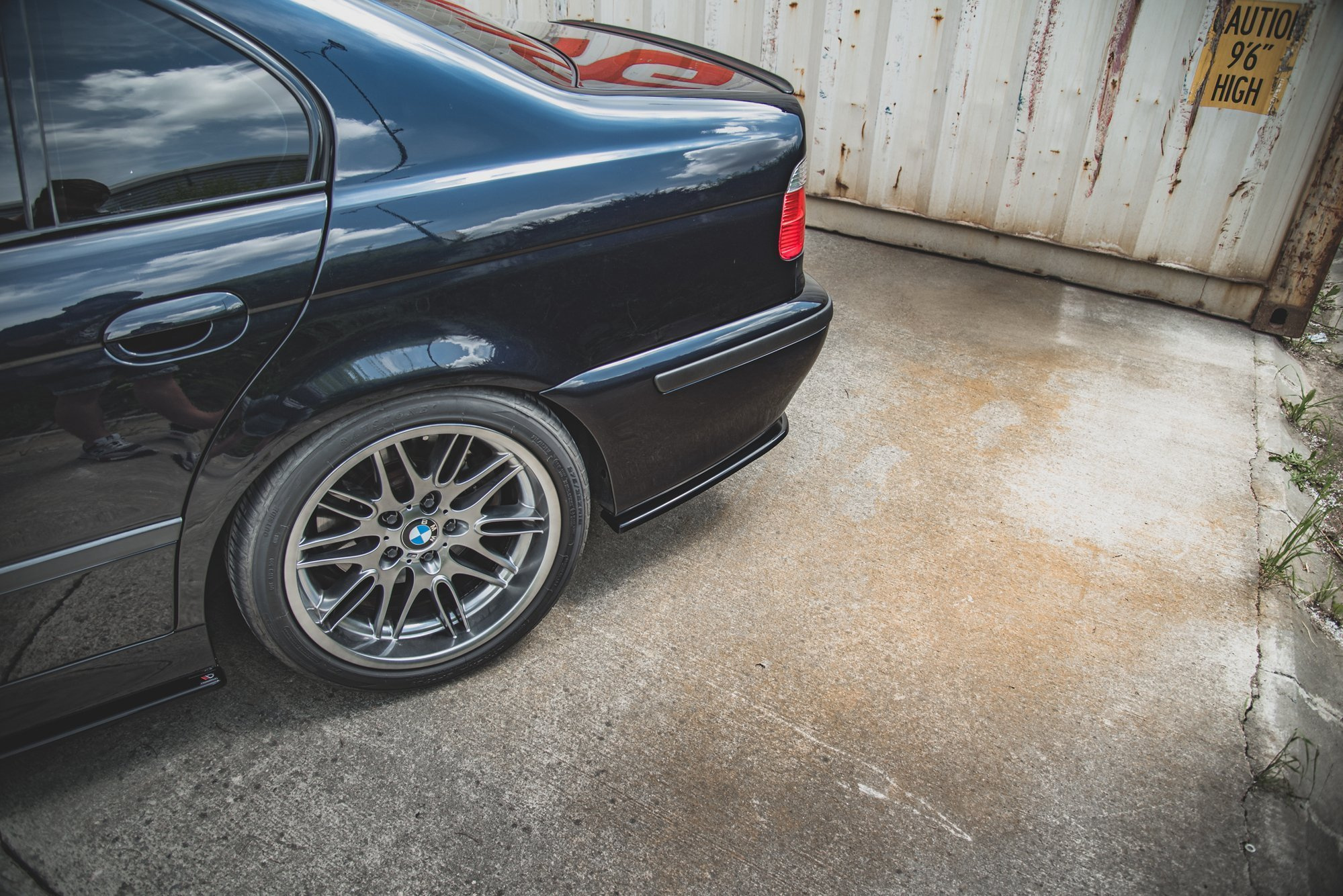 Rear Side Splitters BMW M5 / 5 M-Pack E39 Gloss Black | Our Offer \ BMW ...