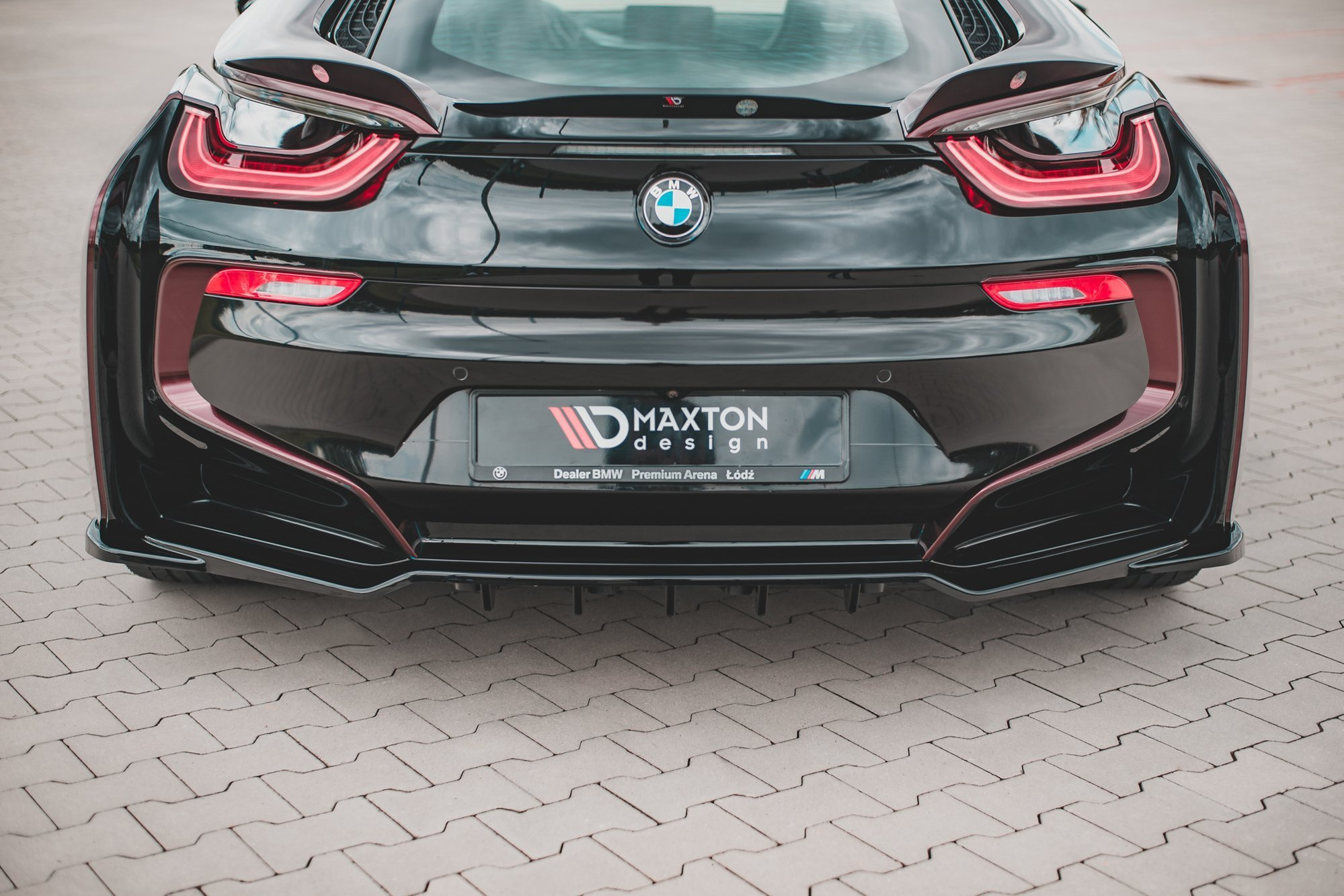 Rear Splitter (with vertical bars) BMW i8 Gloss Black | Our Offer \ BMW ...