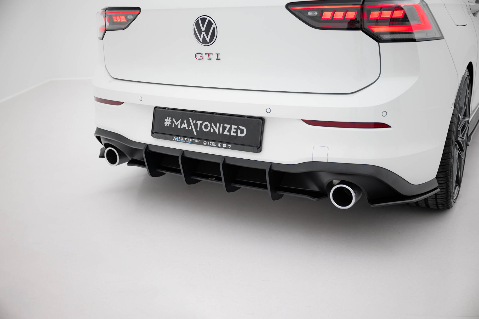 Street Pro Rear Diffuser V.1 Volkswagen Golf GTI Mk8 Black-Red | Our Offer \ Volkswagen \ Golf ...
