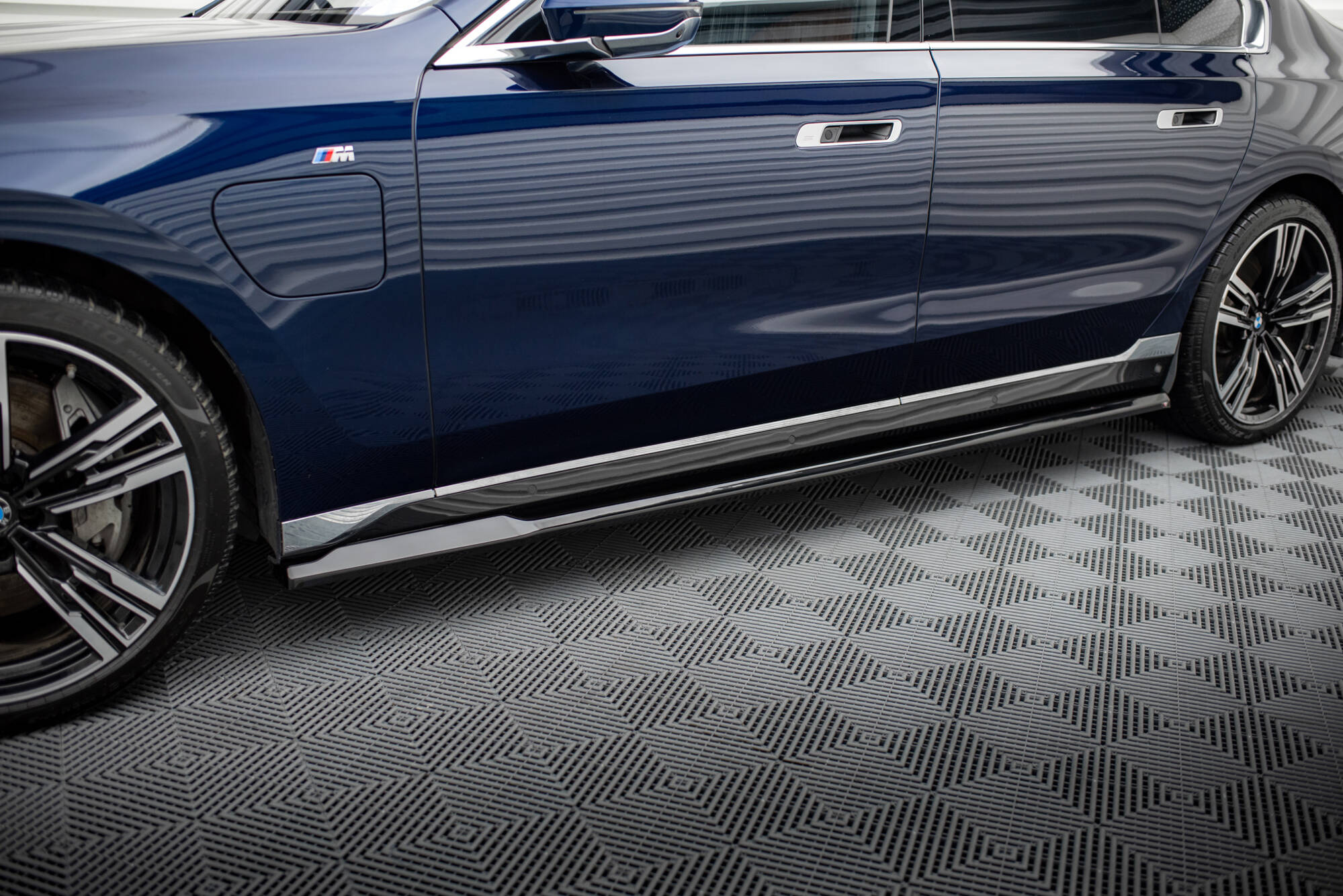 i7 M70 xDrive M-Pack | G70 [2022-] | Seria 7 | BMW | Our Offer